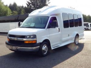 2008 Chevy Turtle Top 14 Passenger Shuttle Bus - S83240 | Northwest Bus ...