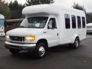 2006 Ford Supreme Startrans 11 Passenger ADA Shuttle Bus - S47497 ...