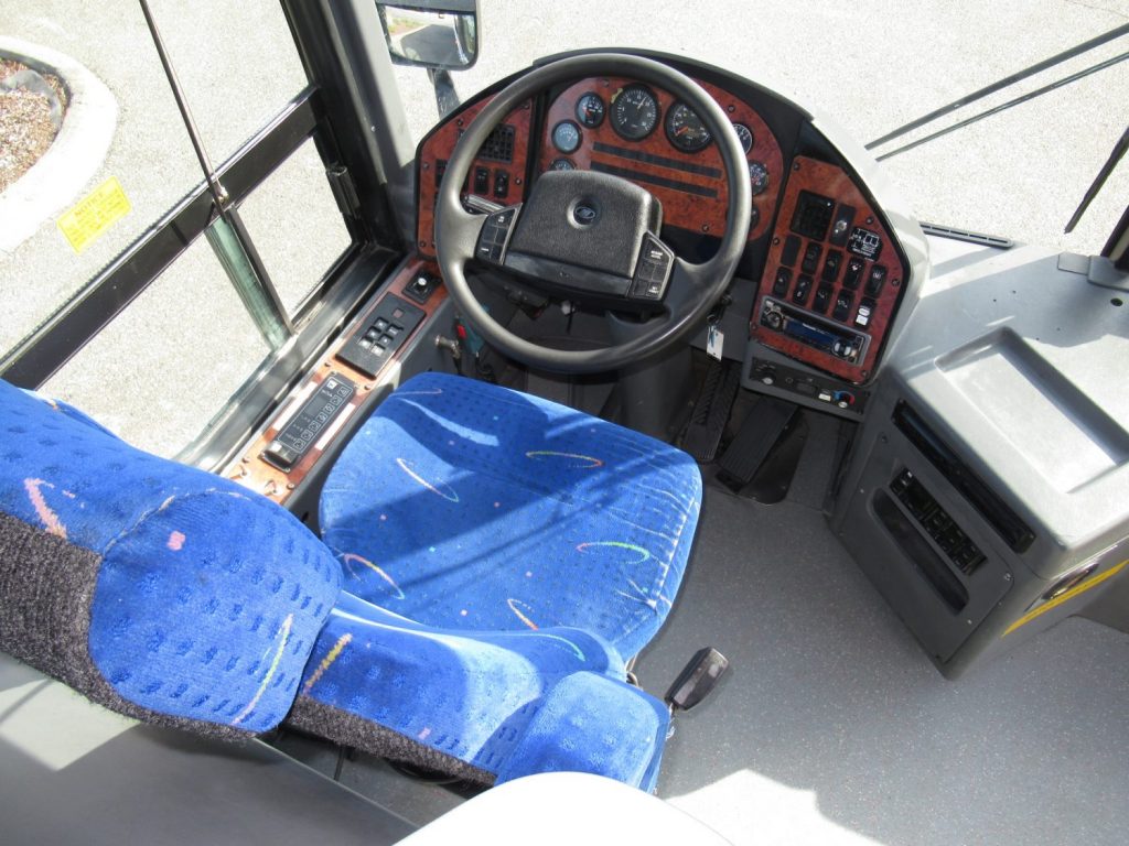 2003 MCI F3500 36 Passenger Coach Bus - C90142 | Northwest Bus Sales, Inc