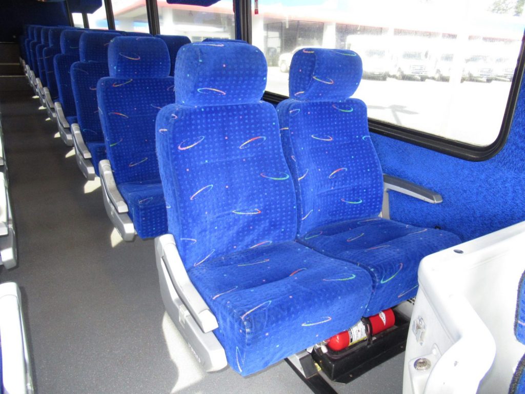 2003 MCI F3500 36 Passenger Coach Bus - C90142 | Northwest Bus Sales, Inc