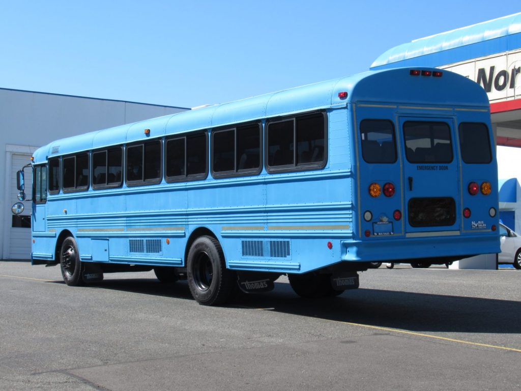 2003 Thomas Front Engine 44 Passenger Commercial Bus - B33235 ...