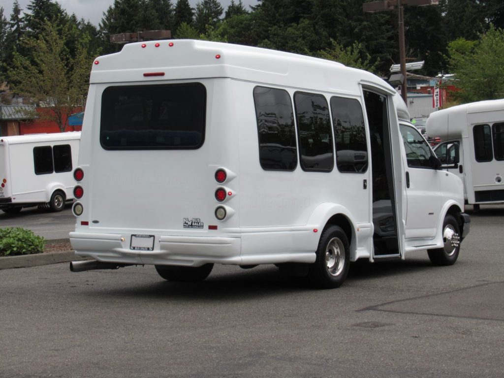 2009 Chevrolet Turtle Top 14 Passenger Shuttle Bus - S36739 | Northwest ...