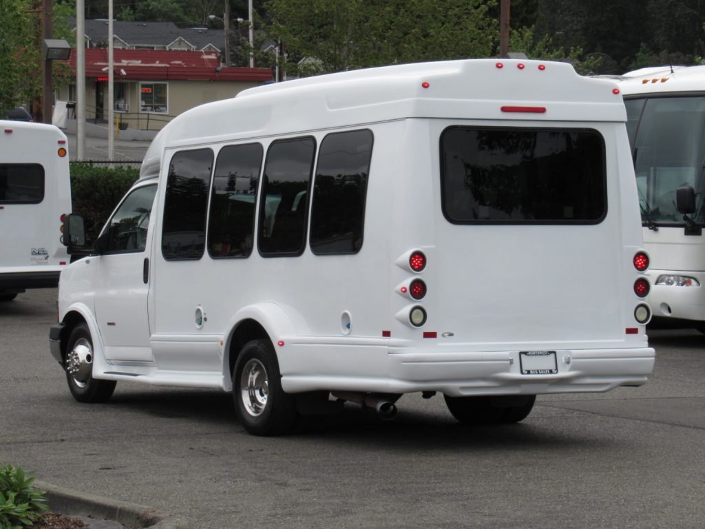 2011 Chevrolet Turtle Top 13 Passenger Shuttle Bus - S16151 | Northwest ...