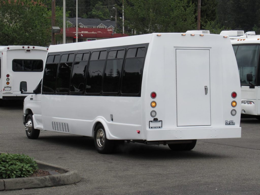 2011 Ford Federal S27 27 Passenger Shuttle Bus - S63522 | Northwest Bus ...
