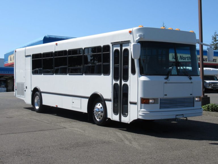 2001 Freightliner StarTrans President 33 Passenger Shuttle Bus - S92483 ...