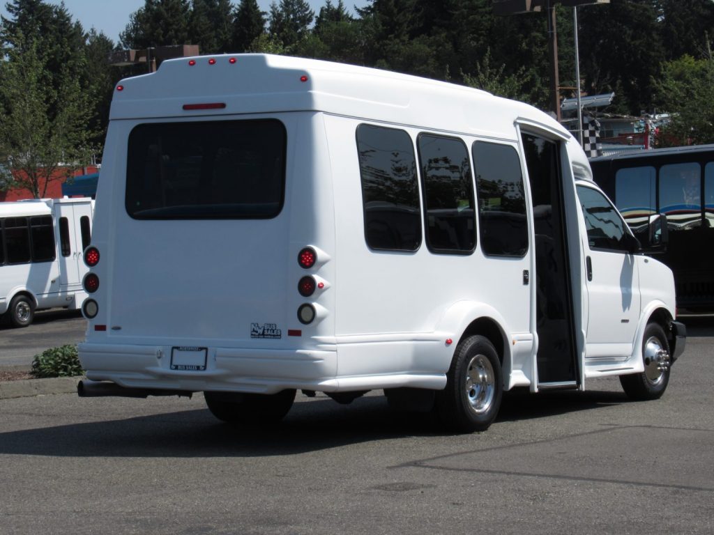 2010 Chevrolet Turtle Top 14 Passenger Shuttle Bus - S81470 | Northwest ...