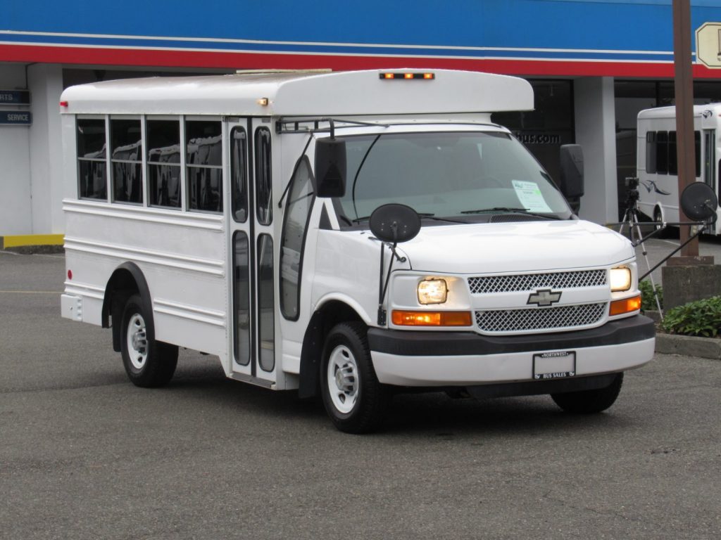2006 Chevrolet Collins Bantam 9 Passenger MFSAB - B33942 | Northwest ...