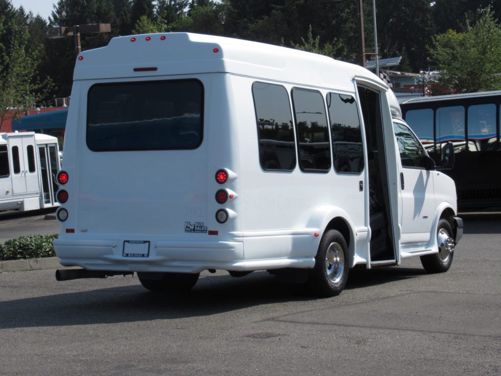2009 Chevrolet Turtle Top 14 Passenger Shuttle Bus - S36642 | Northwest ...