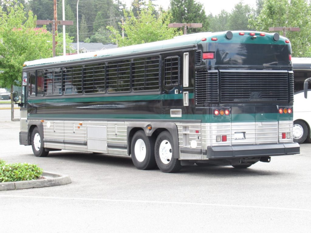 2005 MCI D4000 Prison Bus - 47 Inmates + 3 Solitary + 2 Guards Prison ...