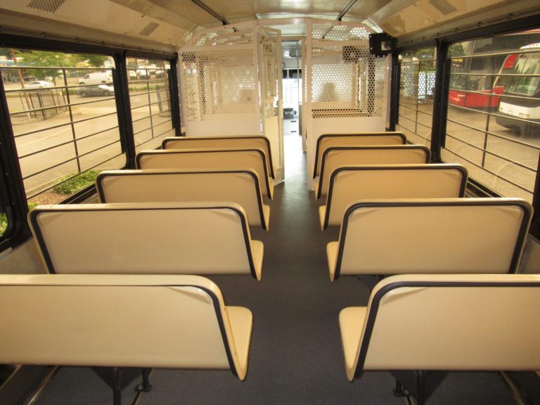 2005 MCI D4000 Prison Bus - 47 Inmates + 3 Solitary + 2 Guards Prison ...