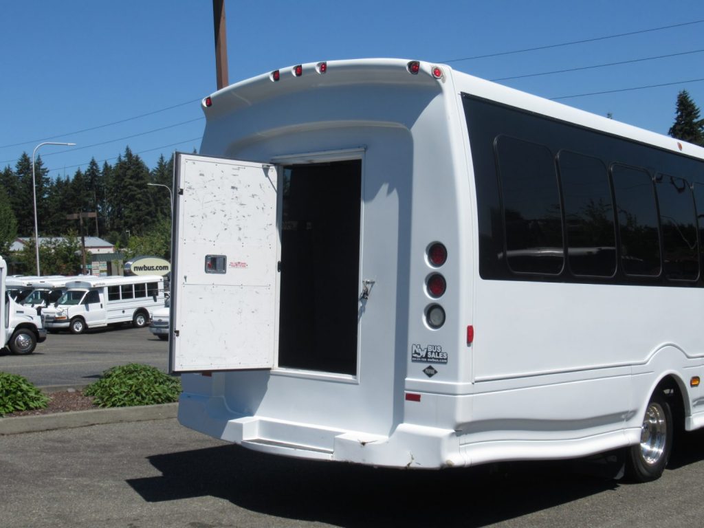 2013 Turtle Top Odyssey XL Propane Shuttle Bus 27 Passengers- S24824 ...