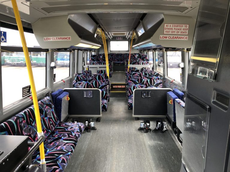 2004 New Flyer Invero D40i 37 ADA Transit Bus - T27621 | Northwest Bus ...