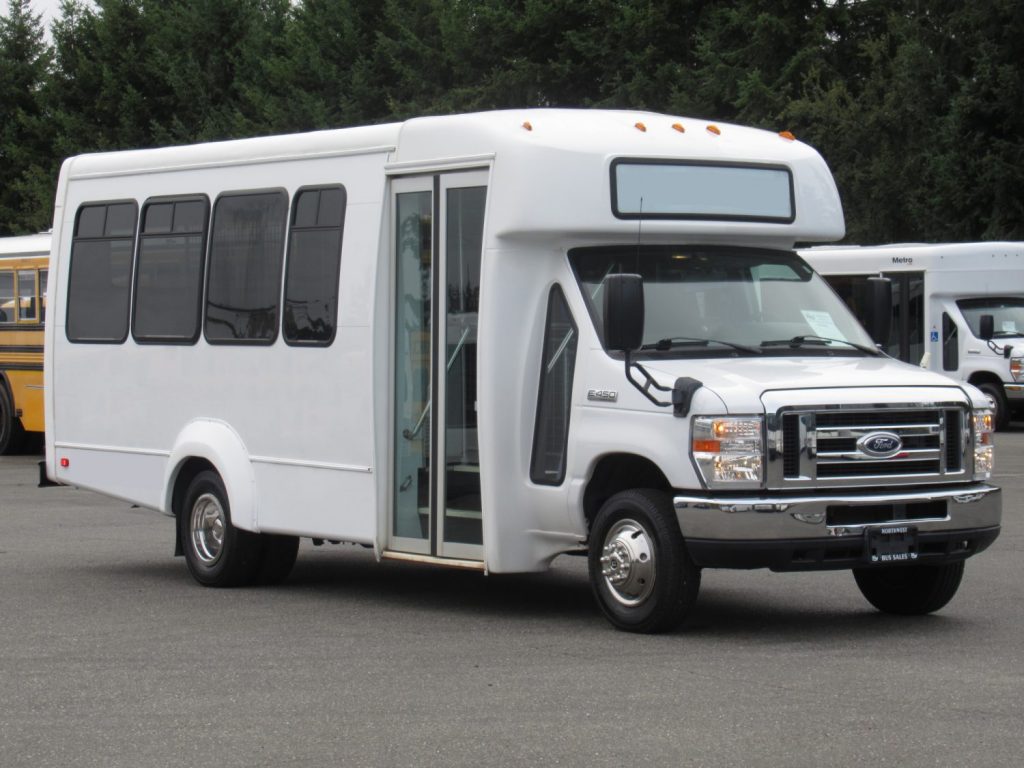 2013 Ford Elkhart Coach Shuttle Bus - S95256 | Northwest Bus Sales, Inc