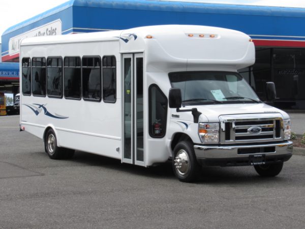 4 Ways Your Church Can Benefit from Owning a Used Bus