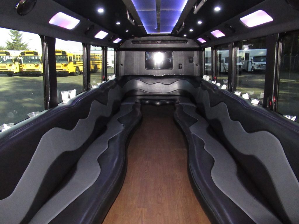 2007 Chevrolet Champion Party Bus 24-28 Passenger - S22562 | Northwest ...