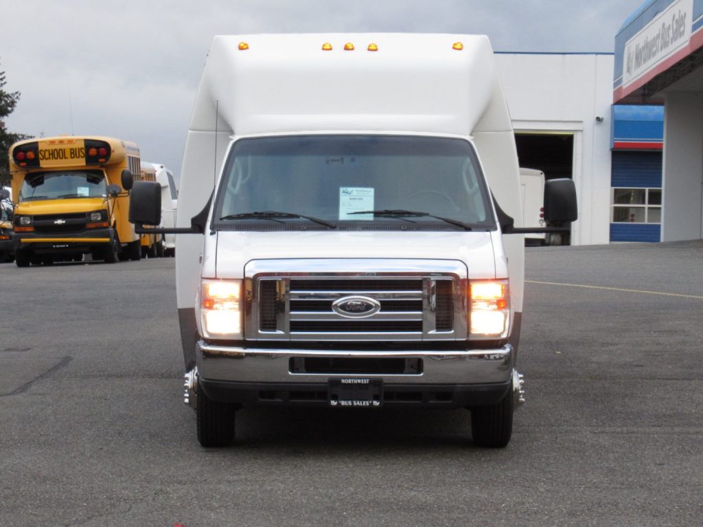 2010 Ford Federal 20 Passenger + Rear Luggage Shuttle Bus - S49190 ...