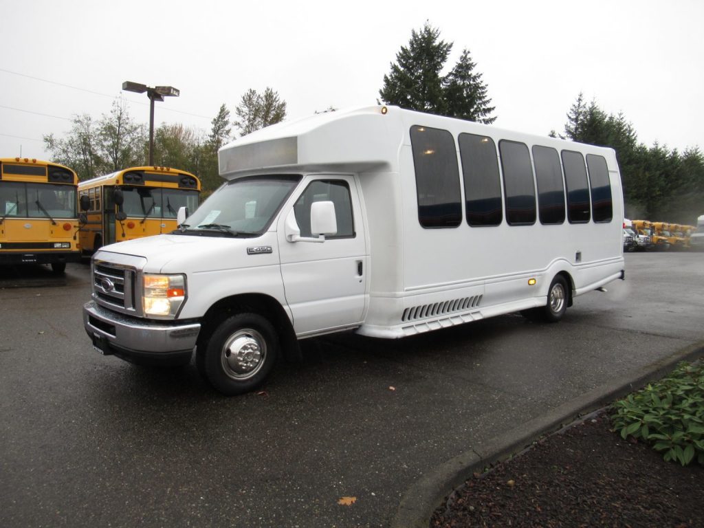 2008 Ford Turtle Top Odyssey 22 Passenger + Rear Luggage Shuttle Bus ...