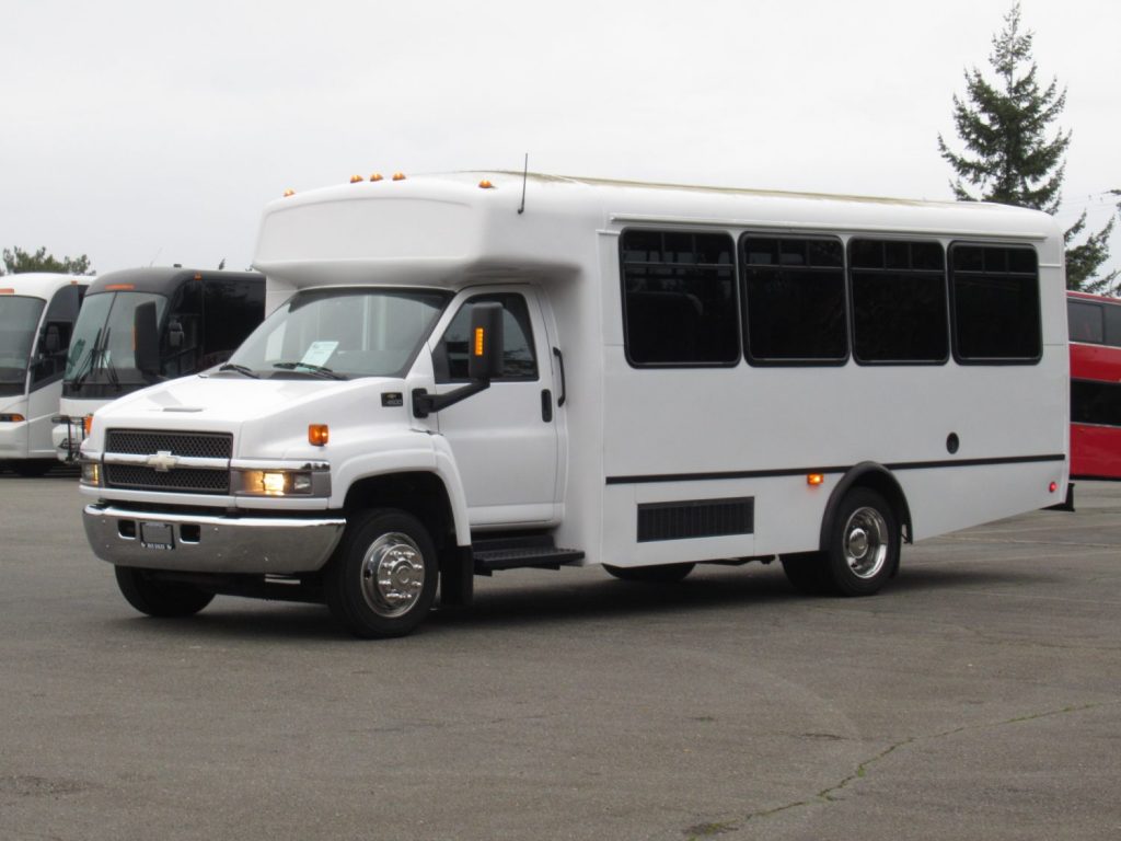2007 Chevrolet Champion 25 Passenger Shuttle Bus - S23943 | Northwest ...