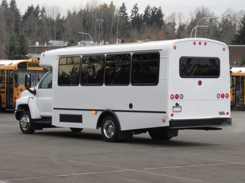 2007 Chevrolet Champion 25 Passenger Shuttle Bus - S23943 | Northwest ...