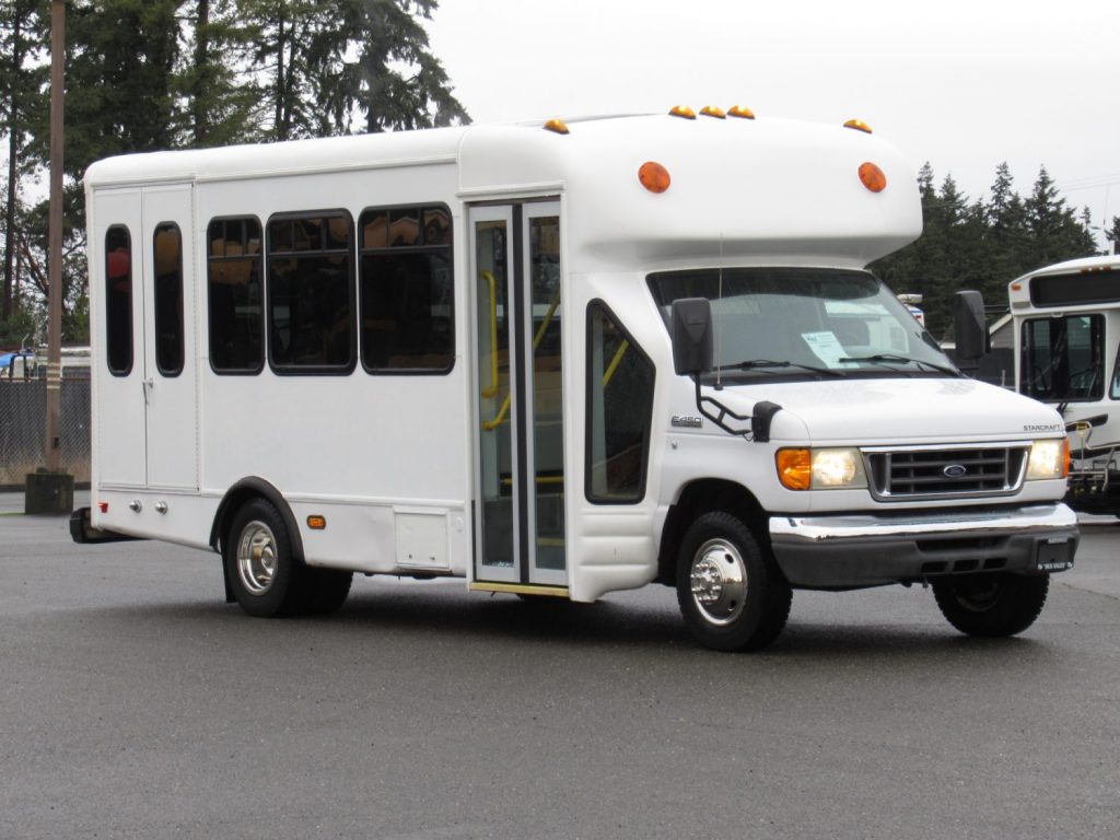2006 Ford Starcraft Allstar 12 Passenger + 2 Wheelchair Shuttle Bus ...