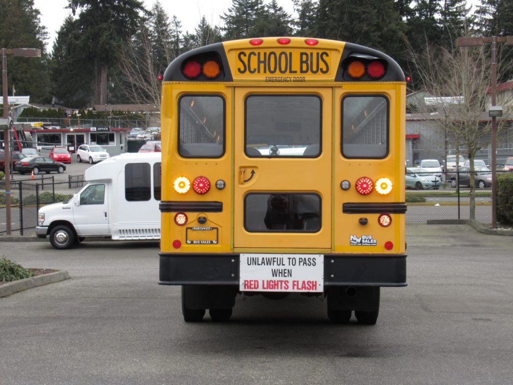 2005 International CE-300 77 Passenger Conventional School Bus - B87785 ...