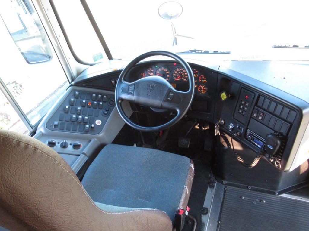 2005 International CE-300 71 Passenger Conventional School Bus - B75504 ...