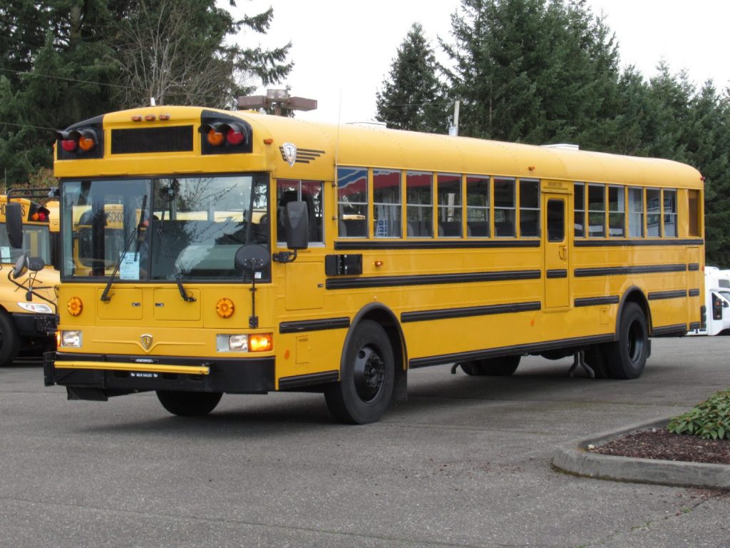 2004 International RE-300 81 Passenger School Bus - B60832 | Northwest ...
