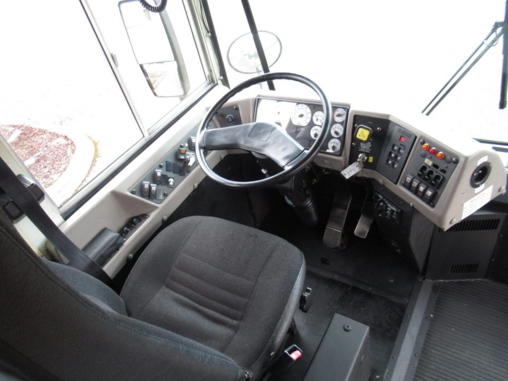 2004 International RE-300 81 Passenger School Bus - B60832 | Northwest ...