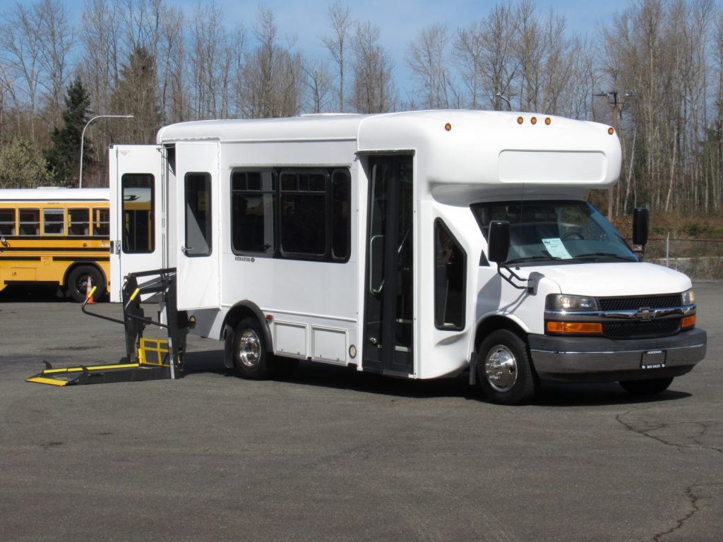 2013 Chevrolet Startrans 12 + 2 ADA Shuttle Bus - S18377 | Northwest ...