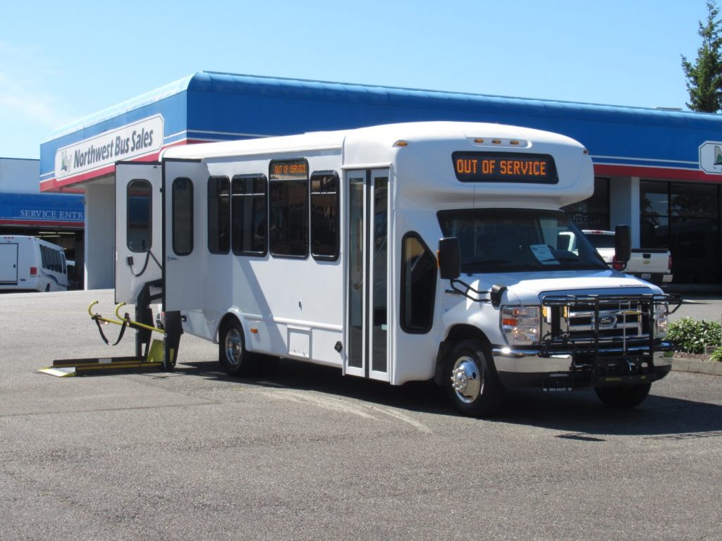 2013 Ford Starcraft Allstar 20 Passenger ADA Shuttle Bus - S03407 ...