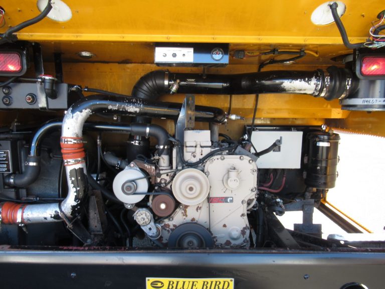 2001 Blue Bird All American 84 Passenger School Bus - B00843 ...