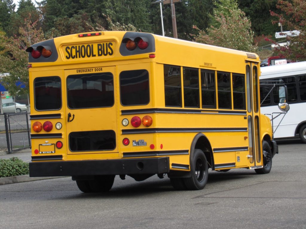 2007 Chevrolet Collins Super Bantam 20 Passenger School Bus - B33305 ...