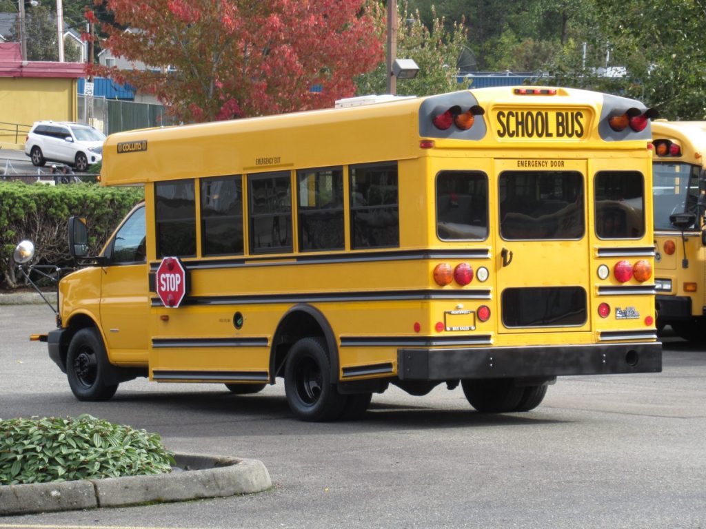 2007 Chevrolet Collins Super Bantam 20 Passenger School Bus - B33305 ...