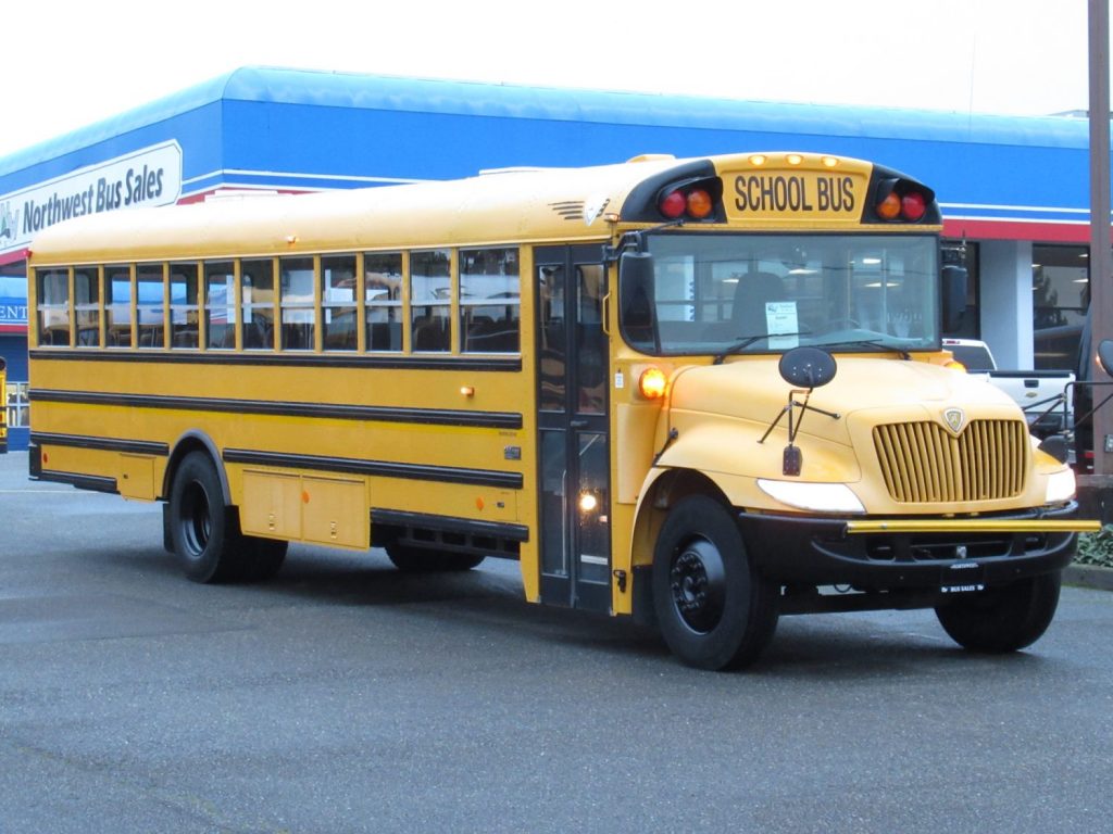 2006 International CE-200 65 Passenger Conventional School Bus - B24401 ...