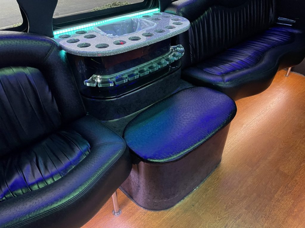 2008 Ford Tiffany Party Bus - S55502 | Northwest Bus Sales, Inc