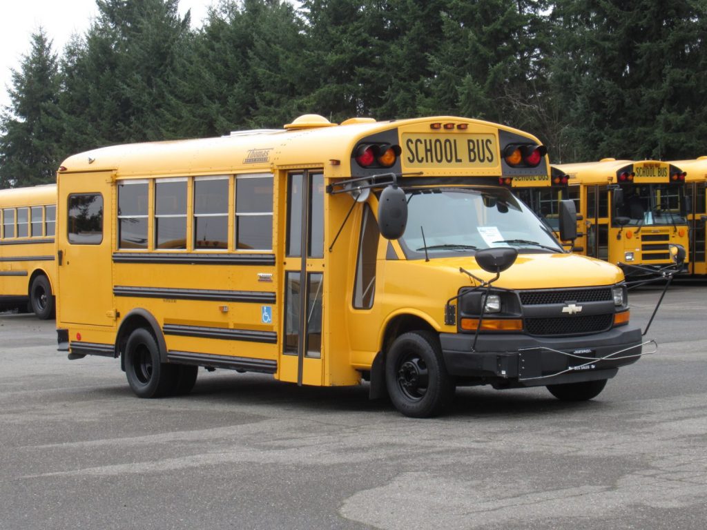 2010 Chevrolet Thomas 12 Passenger + 1 ADA School Bus - B28007 ...