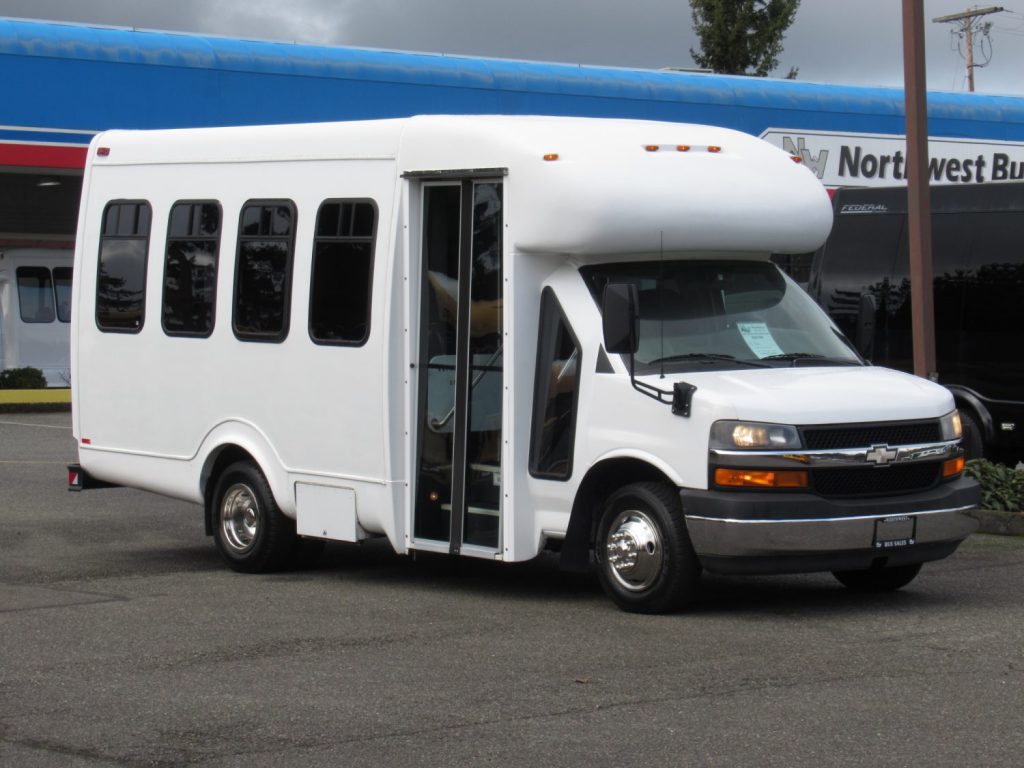 2008 Chevrolet Startrans 14 Passenger Shuttle Bus - S25189 | Northwest ...
