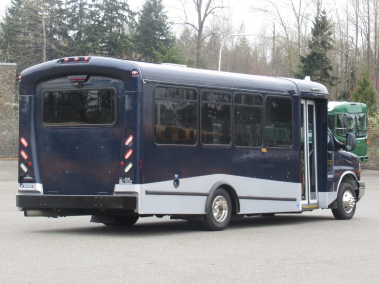 2015 Chevrolet Arboc Spirit of Mobility 17 Passenger ADA Shuttle Bus ...