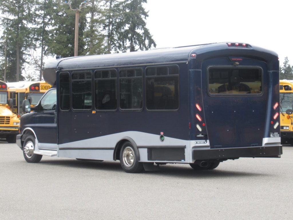 2015 Chevrolet Arboc Spirit of Mobility 17 Passenger ADA Shuttle Bus ...