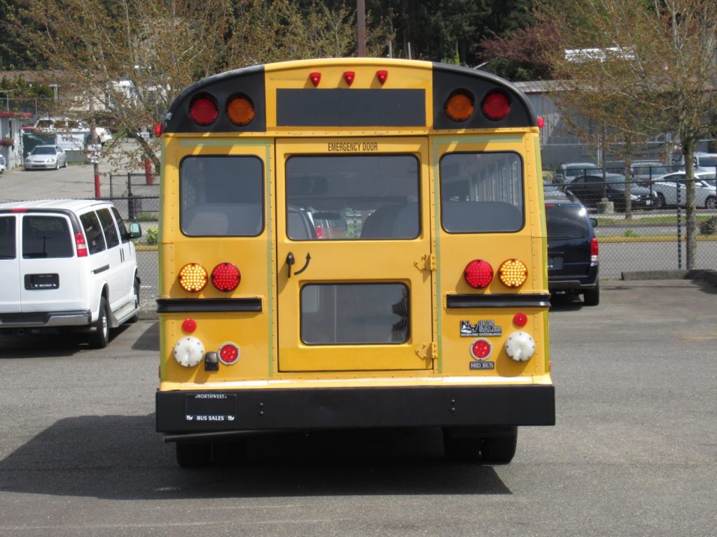 2006 Chevrolet Mid Bus Type-A 28 Passenger School Bus - B27182 ...