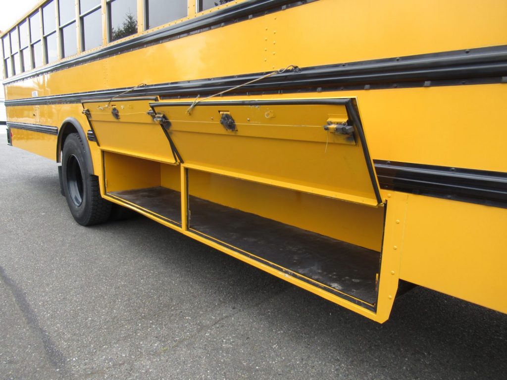2005 IC CE-200 61 Passenger School Bus - B82283 | Northwest Bus Sales, Inc