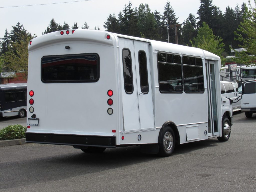 2016 Ford Champion Challenger 10 Passenger + 2 Wheelchair ADA Shuttle ...