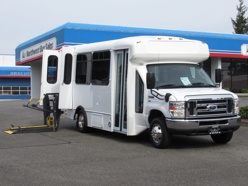 2016 Ford Champion Challenger 10 Passenger + 2 Wheelchair ADA Shuttle ...