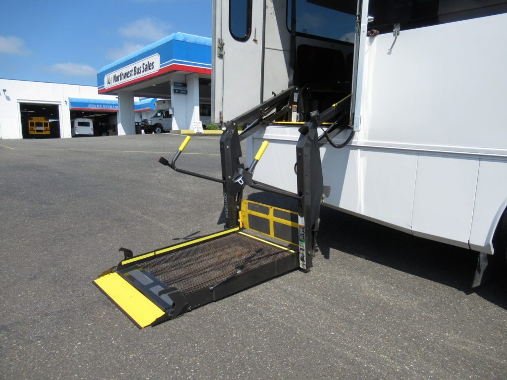 2014 Freightliner Glaval Apollo 35 Passenger ADA Shuttle Bus - SJ7348 ...