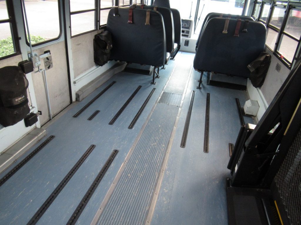 2006 Thomas HDX 32 Passenger School Bus - B60723 | Northwest Bus Sales, Inc