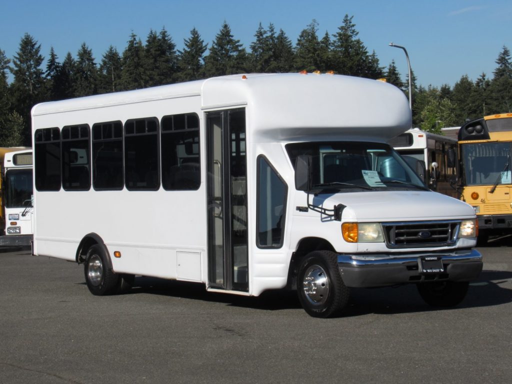 2005 Ford Starcraft Allstar 25 Passenger Shuttle Bus - S13892 ...