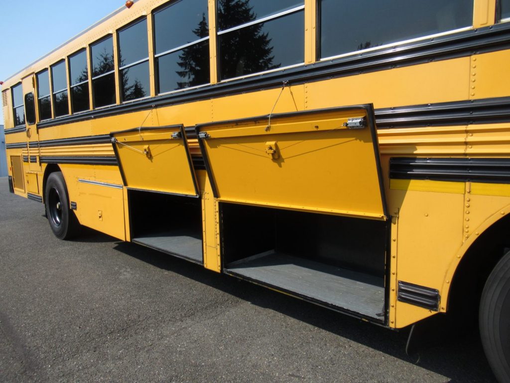 2005 Blue Bird All American 78 Passenger School Bus - B22917 ...