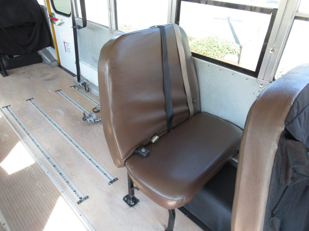 2007 Blue Bird All American 20 Passenger + 2 Wheelchair Short School ...