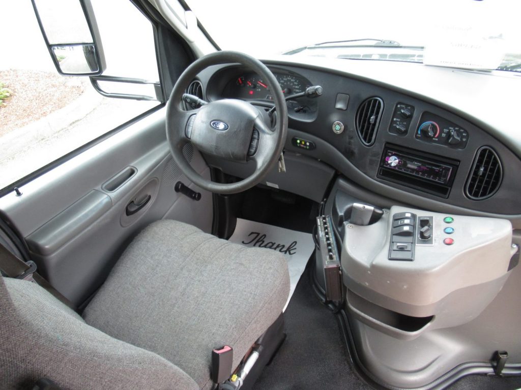 2008 Ford General Coach 25 Passenger Shuttle Bus - S43962 | Northwest ...