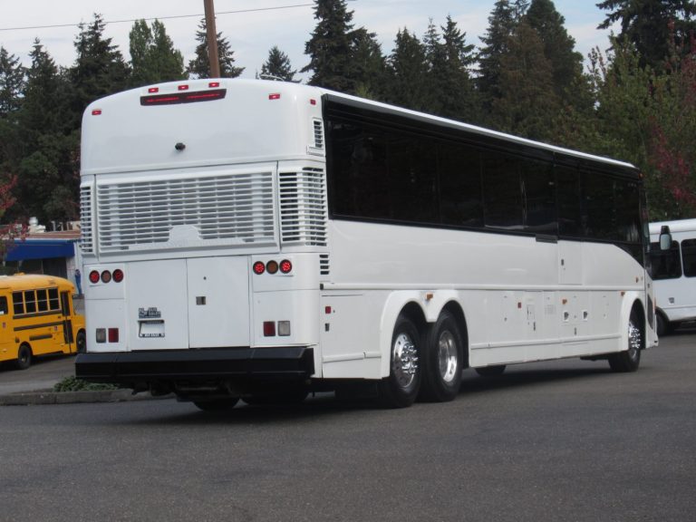 2006 MCI D4505 55 Passenger ADA Motorcoach - C56811 | Northwest Bus ...